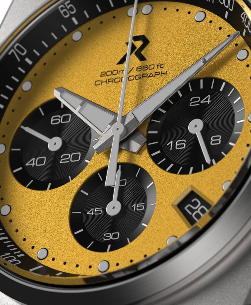 RZE Valour Chronograph Medallion Yellow Uhr - WatchBandit